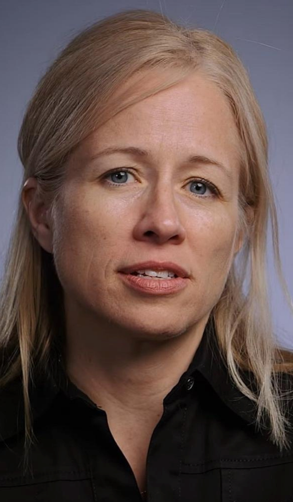 Elizabeth Hausler | Expert Trainer | Master Coach | genconnectU